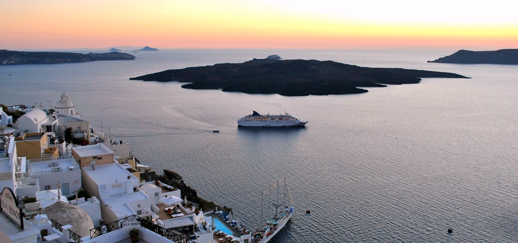 3-day cruise Iconic Aegean - Atlantis Travel Agency